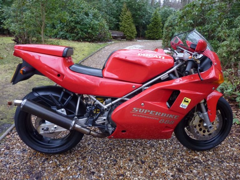 Ducati 888 Superbike - Classic Super BikesClassic Super Bikes