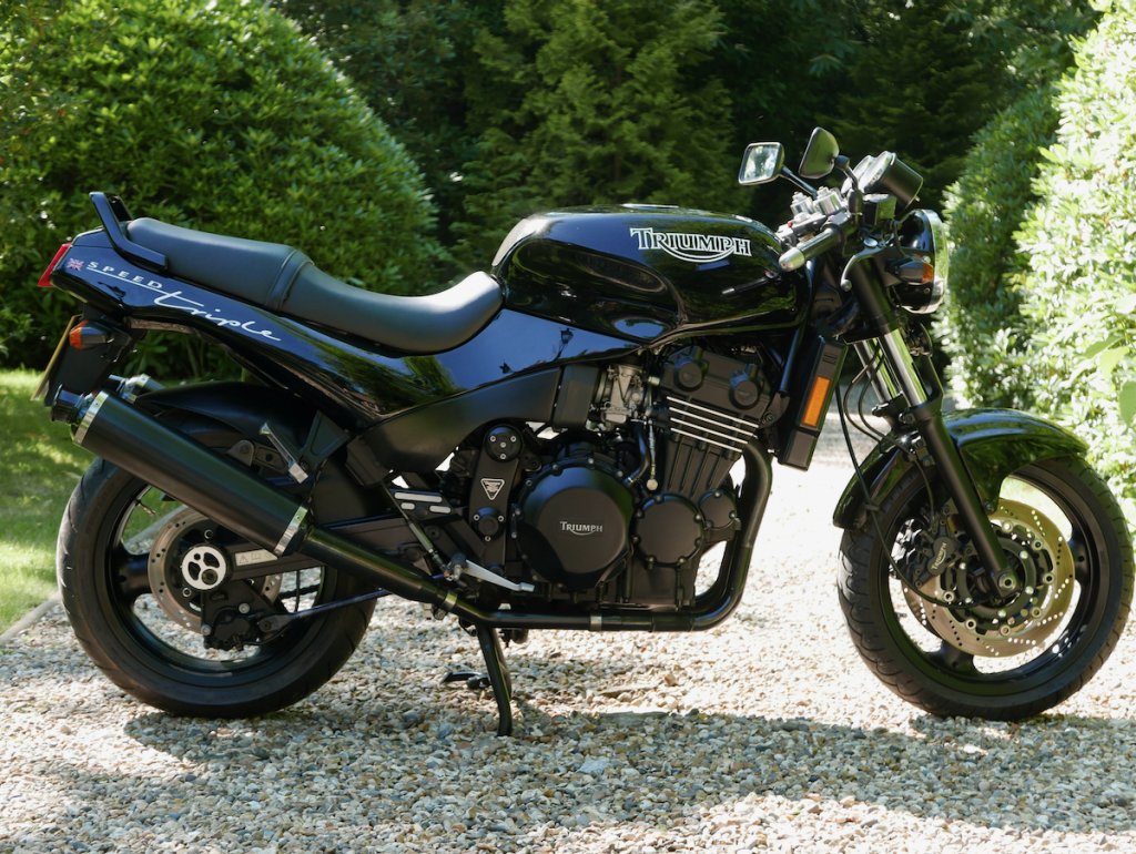 Honda Four classic racer - Classic Super BikesClassic Super Bikes