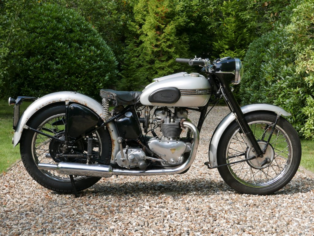 Triumph Tiger 100Classic Super Bikes