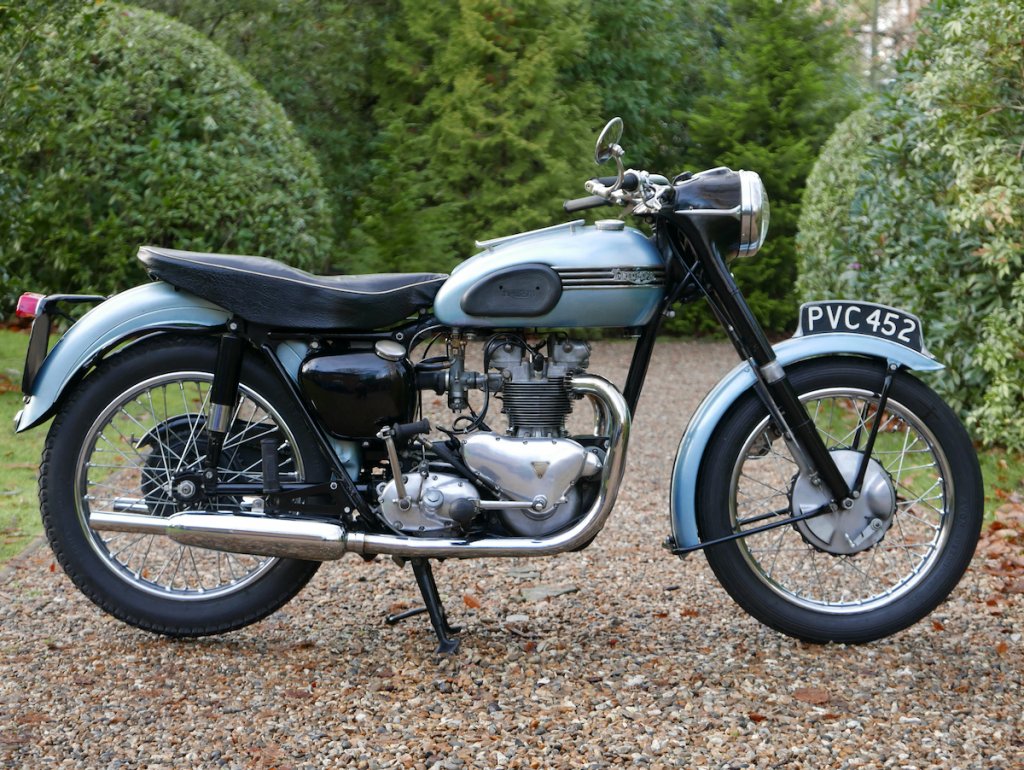 BSA A65 Hornet - Classic Super BikesClassic Super Bikes