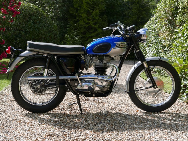 Triumph T120CClassic Super Bikes