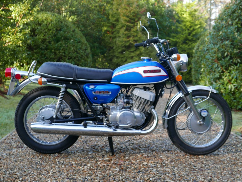 Suzuki T500Classic Super Bikes