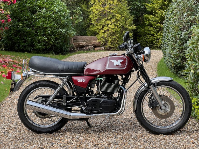 Honda Four classic racer - Classic Super BikesClassic Super Bikes