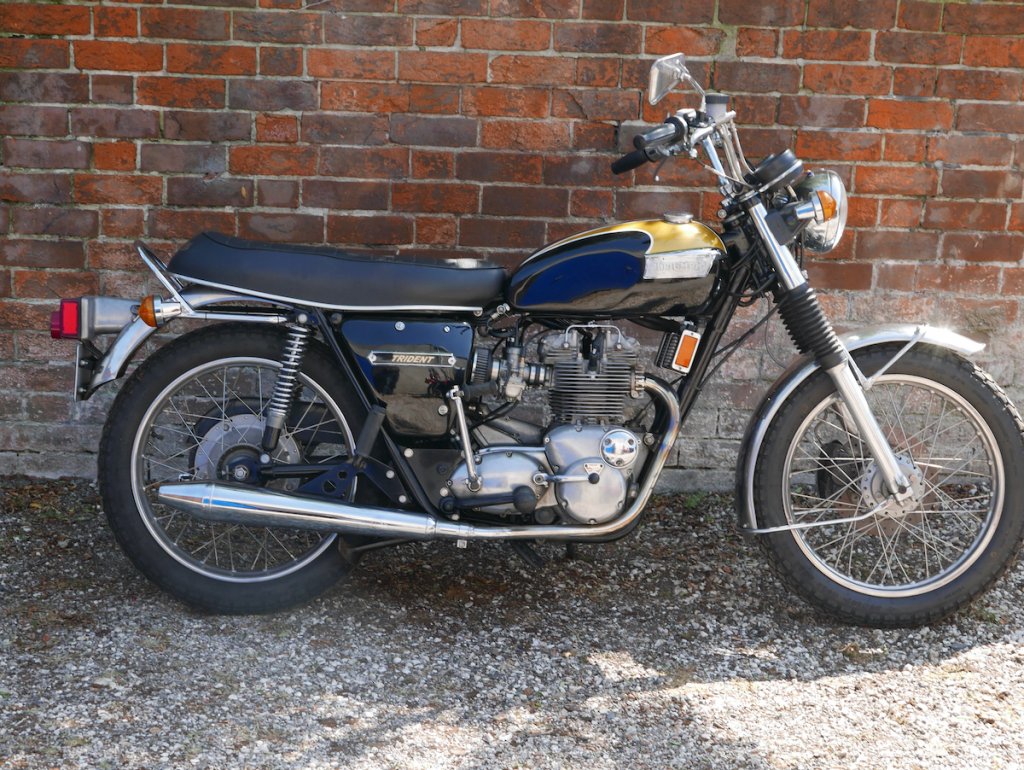 Triumph T150V TridentClassic Super Bikes